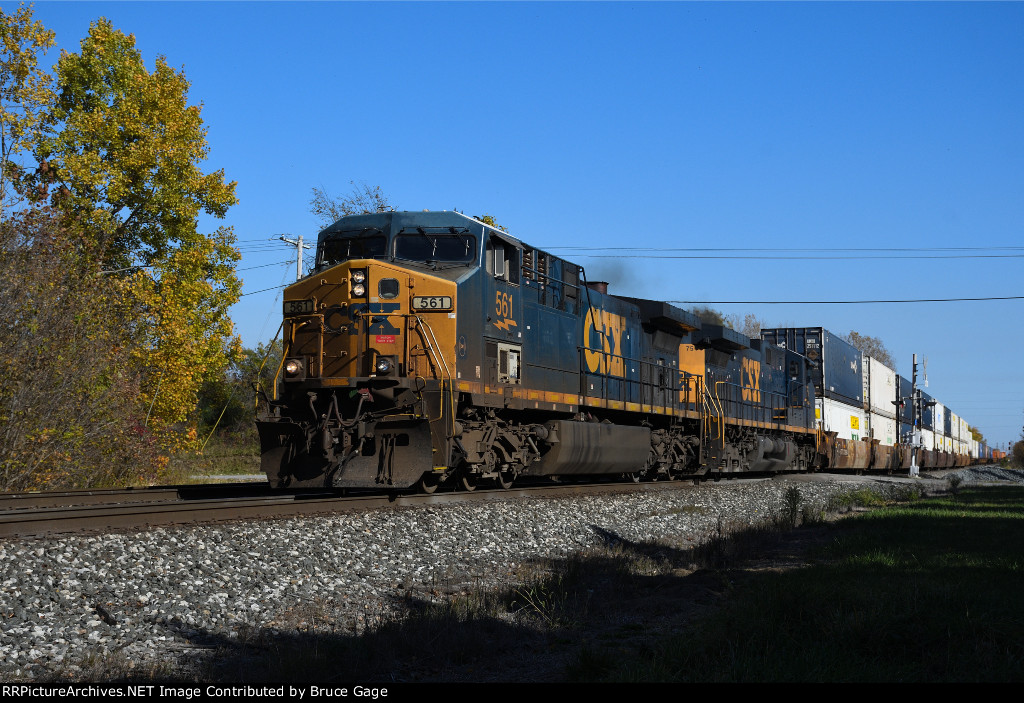 CSX 561